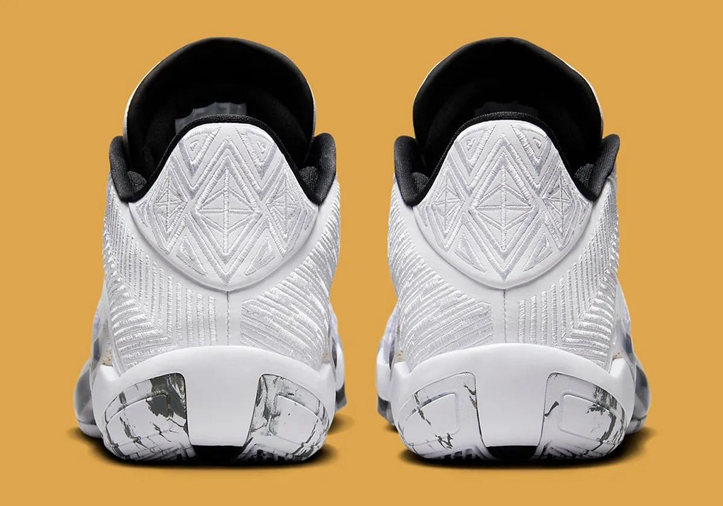 AJ38 Low 也有「金砖」配色了！下月登场！ 球鞋资讯 FLIGHTCLUB中文站|SNEAKER球鞋资讯第一站