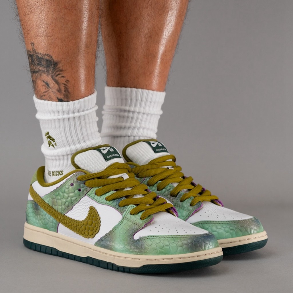 「密恐 Dunk SB」实物上脚！颜值打几分？ 球鞋资讯 FLIGHTCLUB中文站|SNEAKER球鞋资讯第一站