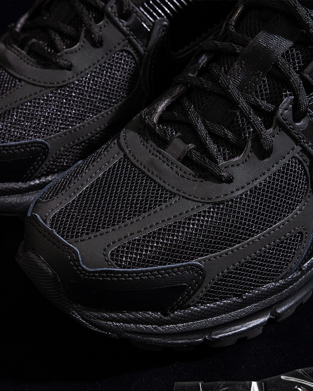 Nike x DSM 新鞋首次亮相！居然是这个鞋型… 球鞋资讯 FLIGHTCLUB中文站|SNEAKER球鞋资讯第一站