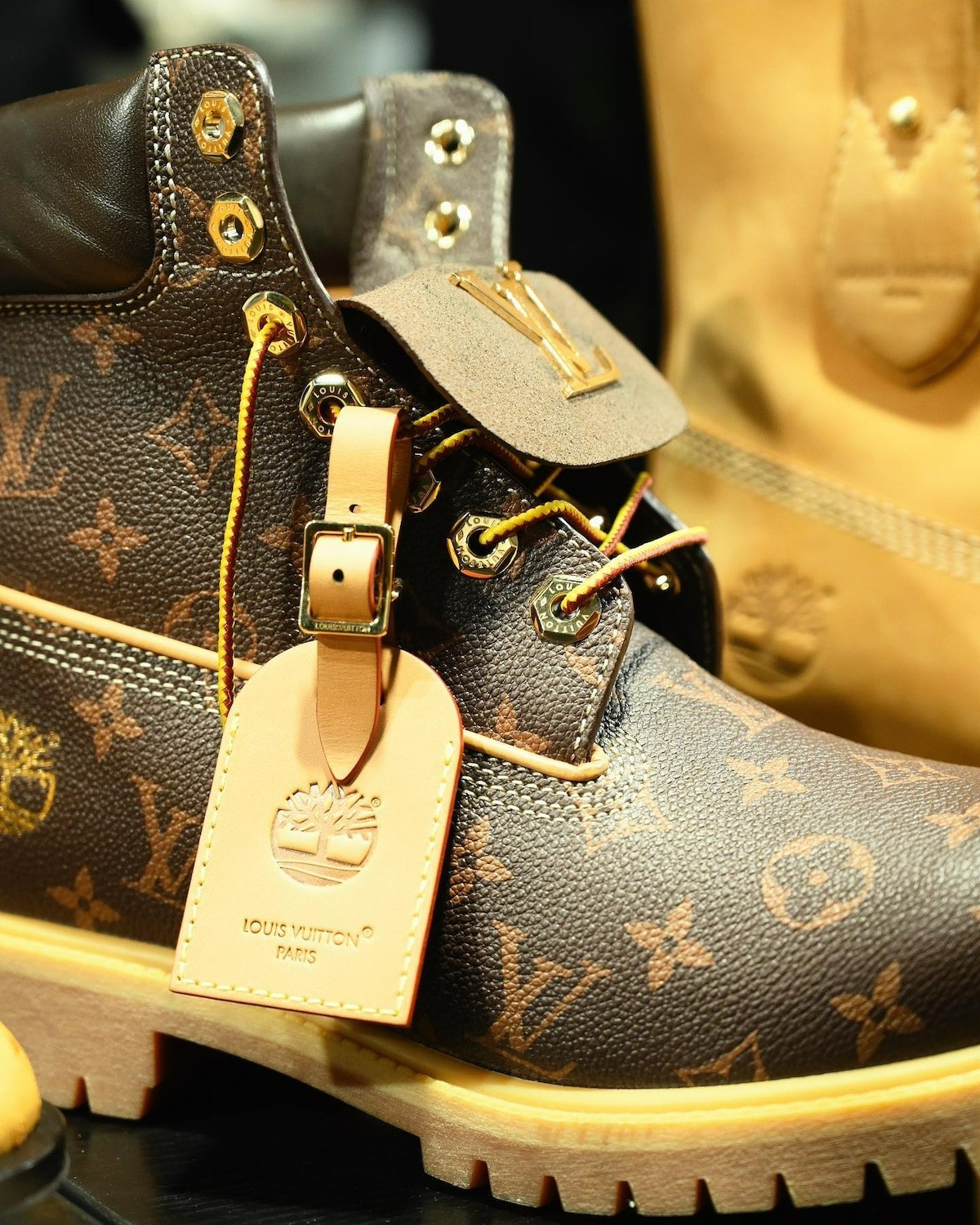定价看傻眼！LV x Timberland 官方型录释出！ 球鞋资讯 FLIGHTCLUB中文站|SNEAKER球鞋资讯第一站