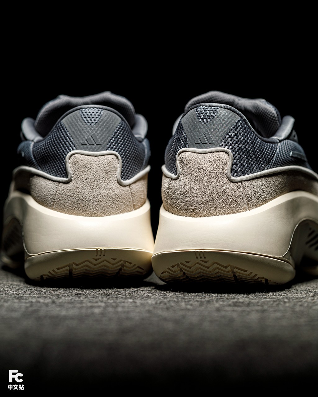 都在问宋雨琦同款「阿迪新鞋」是哪双，今天终于破案了！ 球鞋资讯 FLIGHTCLUB中文站|SNEAKER球鞋资讯第一站
