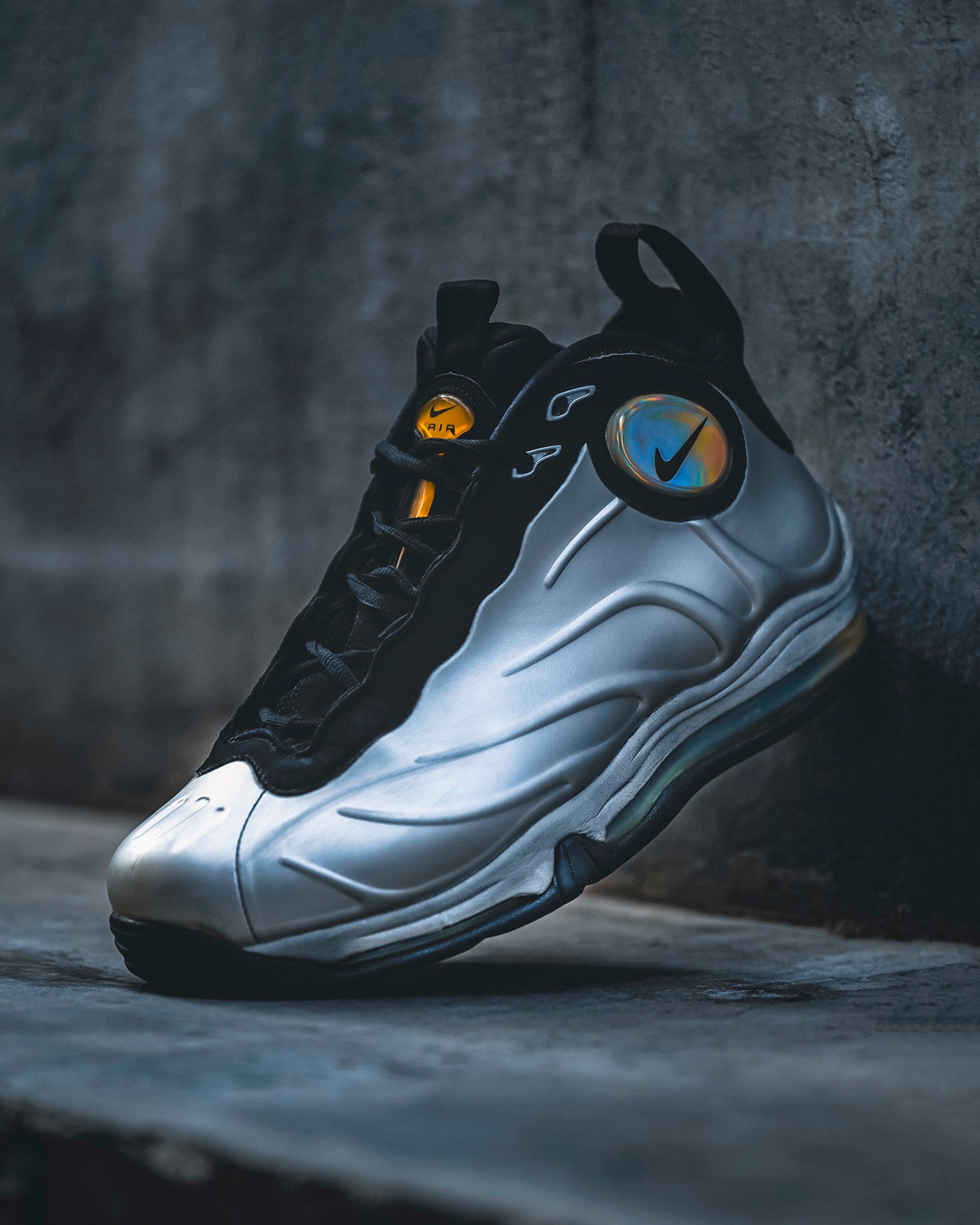 都说这是 Nike「 压箱底」的巅峰球鞋！今天看完，果然不假！ 球鞋资讯 FLIGHTCLUB中文站|SNEAKER球鞋资讯第一站