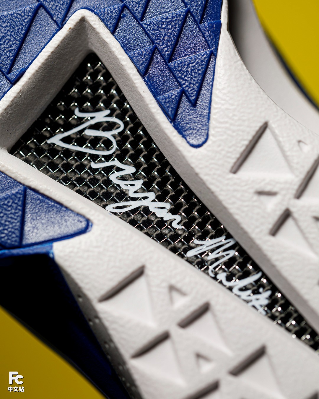 等了大半年！JB2「网球限定」终于来了！抢先开箱！ 球鞋资讯 FLIGHTCLUB中文站|SNEAKER球鞋资讯第一站
