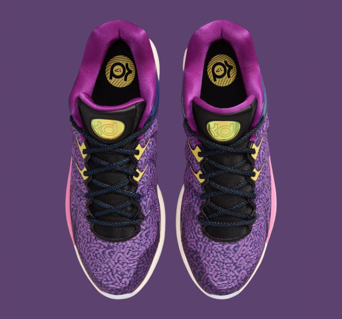 KD17 成「女排球员」心头好！新配色你打几分？ 球鞋资讯 FLIGHTCLUB中文站|SNEAKER球鞋资讯第一站
