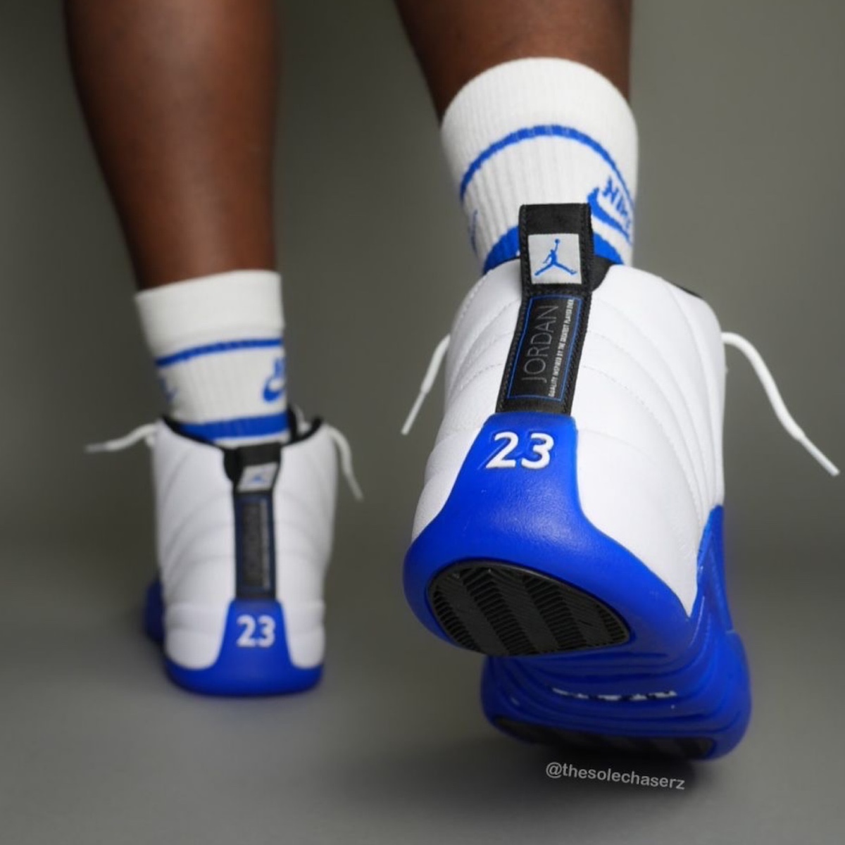 AJ12 迎来清爽配色！上脚效果有点小帅！ 球鞋资讯 FLIGHTCLUB中文站|SNEAKER球鞋资讯第一站