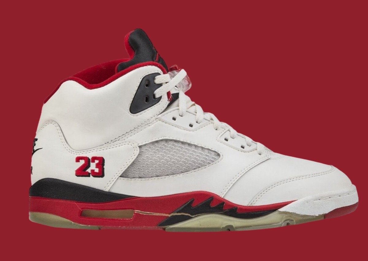 苦等 11 年！这双「元年 AJ」终于回归了！ 球鞋资讯 FLIGHTCLUB中文站|SNEAKER球鞋资讯第一站