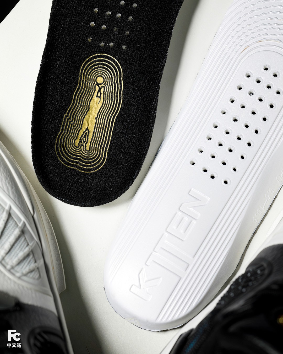 十周年里程碑！安踏 KT10 开箱！居然藏了这么多彩蛋！ 球鞋资讯 FLIGHTCLUB中文站|SNEAKER球鞋资讯第一站