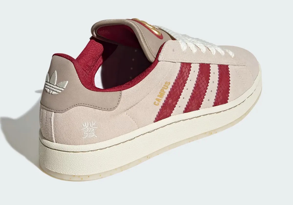 三叶草蛇年新品曝光！最火的几双鞋都来了！ 球鞋资讯 FLIGHTCLUB中文站|SNEAKER球鞋资讯第一站