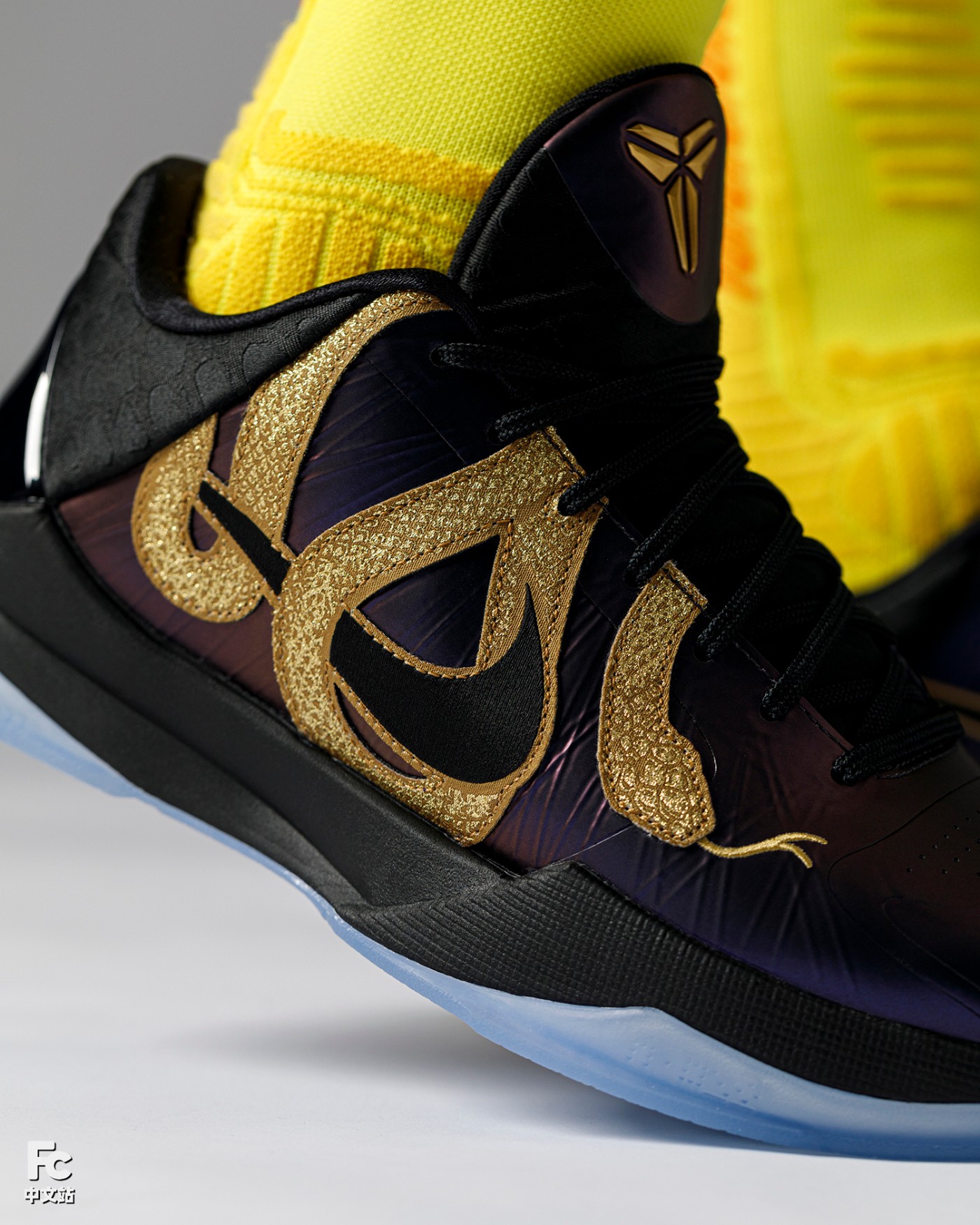 明年第一双「科比球鞋」抢先开箱！“隐藏配色” 入手详情首次曝光！ 球鞋资讯 FLIGHTCLUB中文站|SNEAKER球鞋资讯第一站