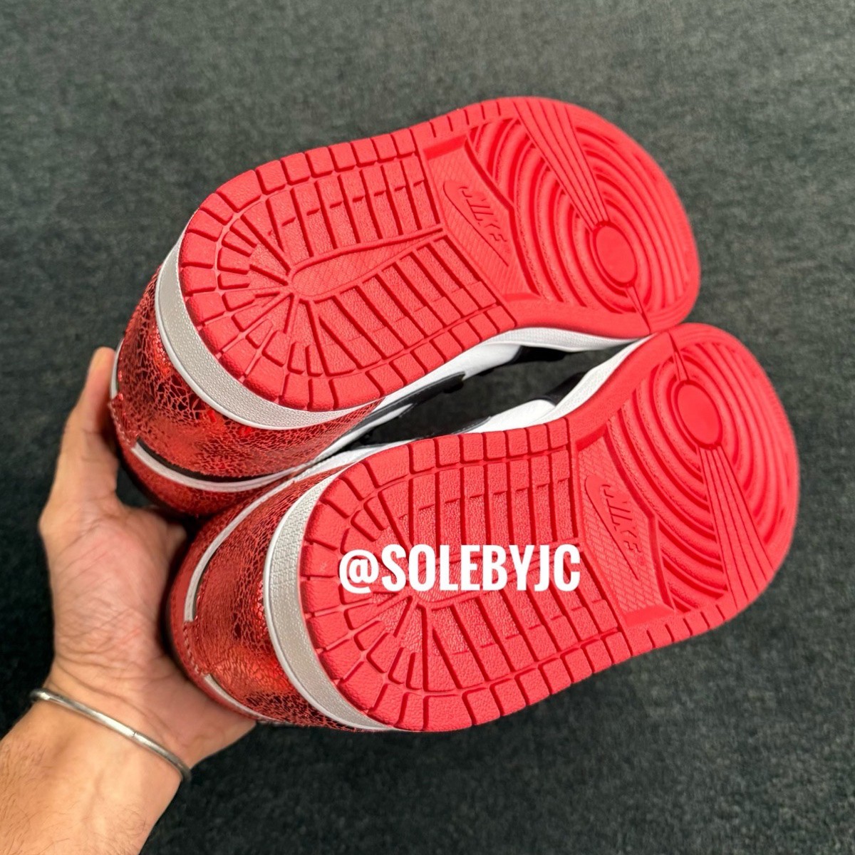庆祝 40 周年！又一款华丽 AJ1 曝光！ 球鞋资讯 FLIGHTCLUB中文站|SNEAKER球鞋资讯第一站