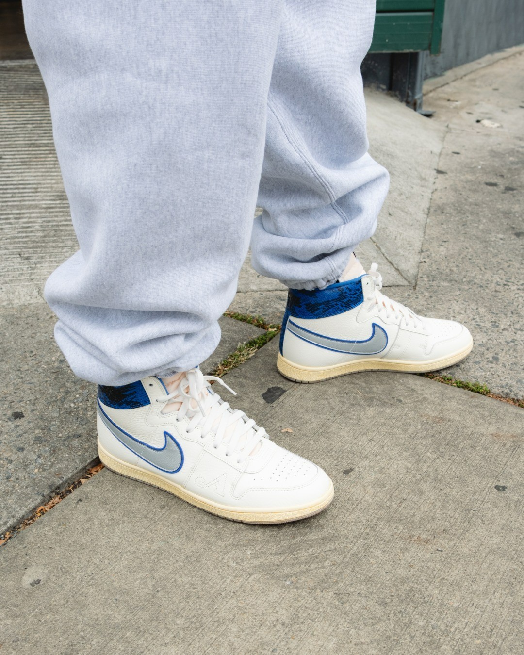 Awake NY x AJ5 上脚图来了！新设计真不少！ 球鞋资讯 FLIGHTCLUB中文站|SNEAKER球鞋资讯第一站