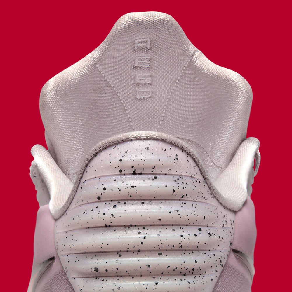 7 月新鞋预告！除 AJ40 首发配色，都在等的 Kobe 6 也来了！ 球鞋资讯 FLIGHTCLUB中文站|SNEAKER球鞋资讯第一站