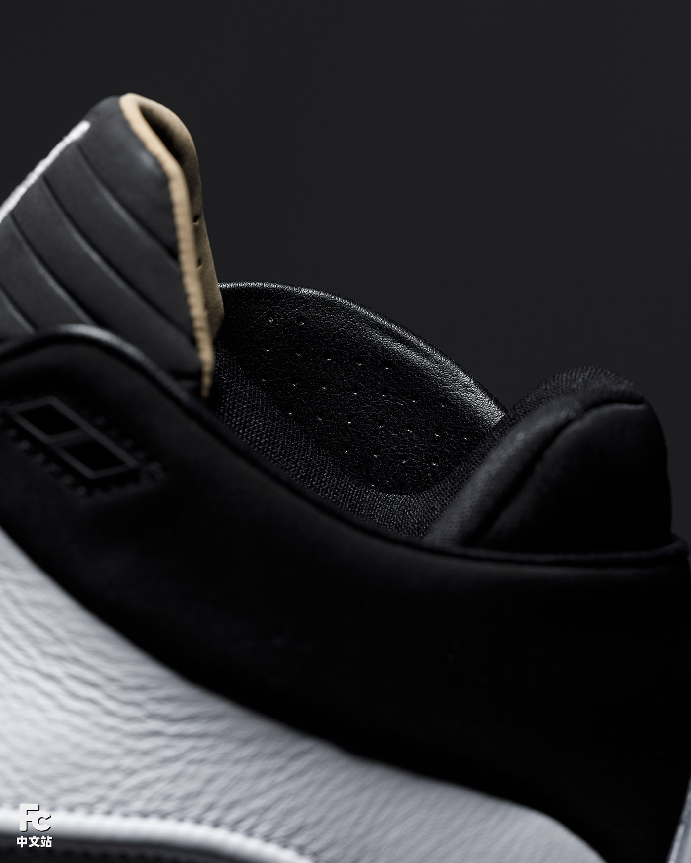 新·性能怪兽官宣登场！AJ40 这个缓震配置，还是第一次见... 球鞋资讯 FLIGHTCLUB中文站|SNEAKER球鞋资讯第一站