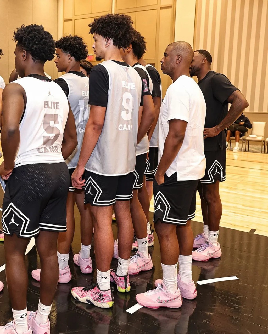 保罗 AJ40 首次公开！专属细节太爱了！ 球鞋资讯 FLIGHTCLUB中文站|SNEAKER球鞋资讯第一站