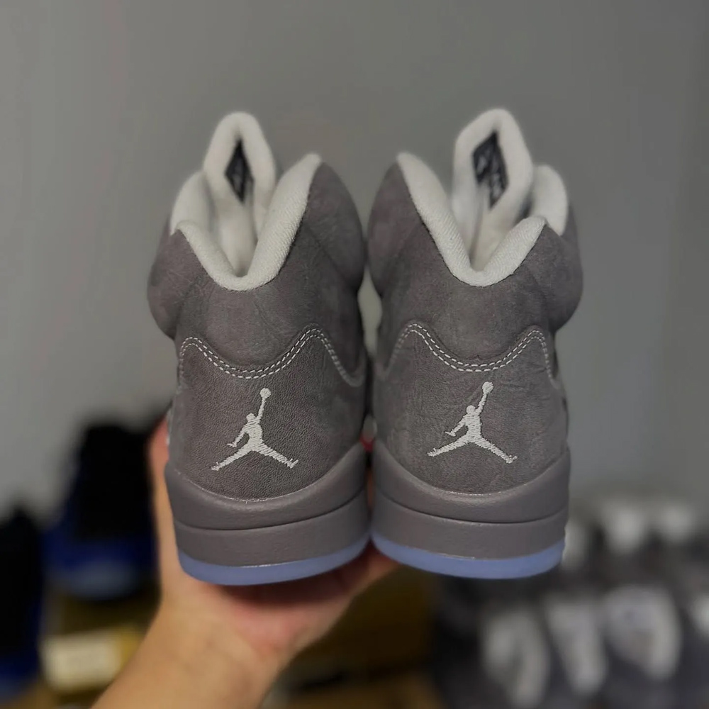 阔别 15 年！这双「超人气 AJ」迎来首次复刻！ 球鞋资讯 FLIGHTCLUB中文站|SNEAKER球鞋资讯第一站