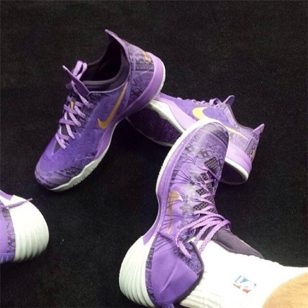 Nike Hyperdunk 2013 BHM 黑人月配色实物曝光 - FLIGHTCLUB中文站|SNEAKER球鞋资讯第一站