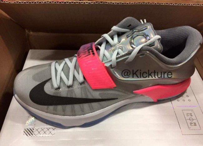 KD7 "All Star" 全明星配色实物亮相 球鞋资讯 FLIGHTCLUB中文站|SNEAKER球鞋资讯第一站