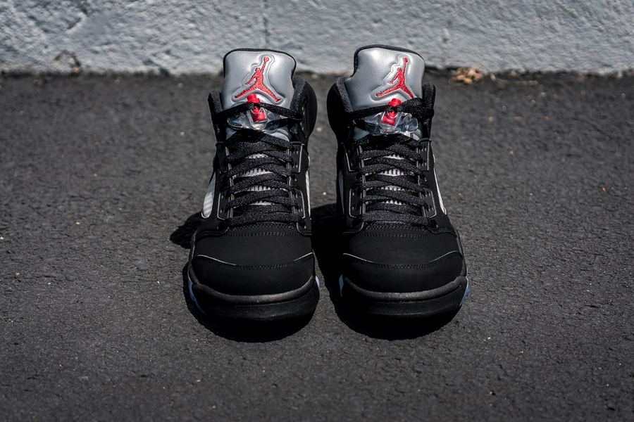 发售提醒：黑银重磅 Air Jordan 5 “Metallic Black” 明日发售 845035-003AJ5黑银 球鞋资讯 ...