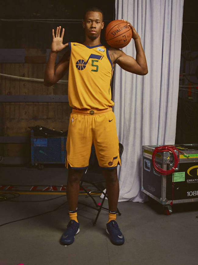 众多球星现身！Nike 正式发布 NBA 球衣，你也可以预定了！ 球鞋资讯 FLIGHTCLUB中文站|SNEAKER球鞋资讯第一站